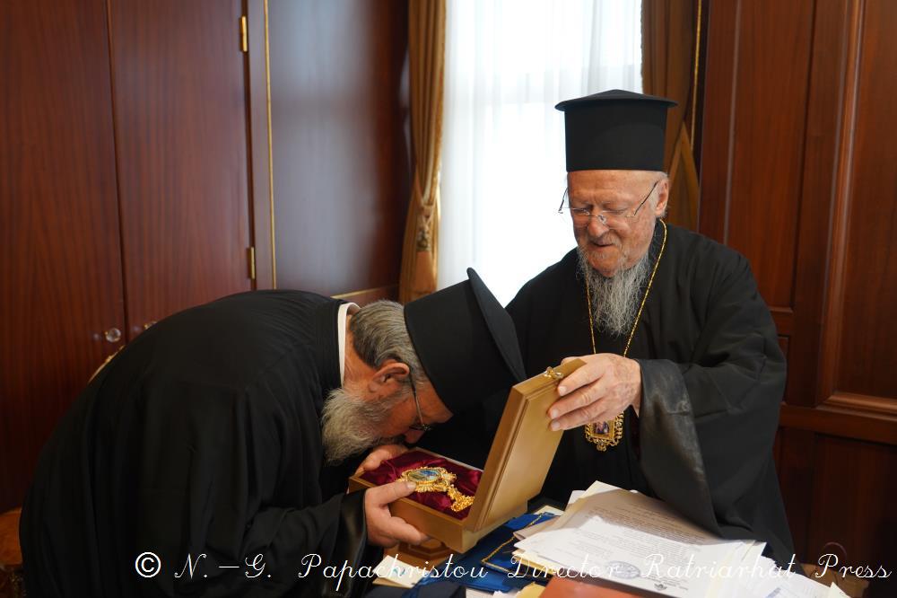 ΤΟ ΜΙΚΡΟ ΚΑΙ ΤΟ ΜΕΓΑΛΟ ΜΗΝΥΜΑ ΤΟΥ ΕΨΗΦΙΣΜΕΝΟΥ ΘΕΟΦΙΛΕΣΤΑΤΟΥ ΕΠΙΣΚΟΠΟΥ ...