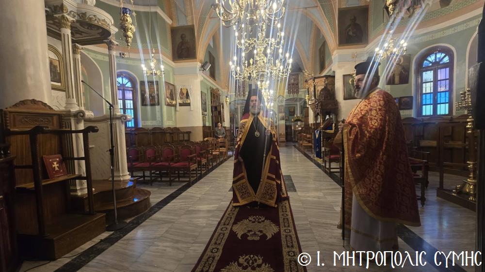 Ο ΣΕΒ. ΜΗΤΡΟΠΟΛΙΤΗΣ ΜΑΣ κ. ΧΡΥΣΟΣΤΟΜΟΣ ΛΕΙΤΟΥΡΓΟΣ ΤΗΝ Β΄ ΚΥΡΙΑΚΗ ΤΟΥ ...