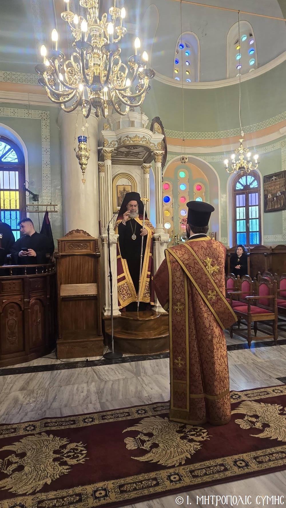 Ο ΣΕΒ. ΜΗΤΡΟΠΟΛΙΤΗΣ ΜΑΣ κ. ΧΡΥΣΟΣΤΟΜΟΣ ΛΕΙΤΟΥΡΓΟΣ ΤΗΝ Β΄ ΚΥΡΙΑΚΗ ΤΟΥ ...