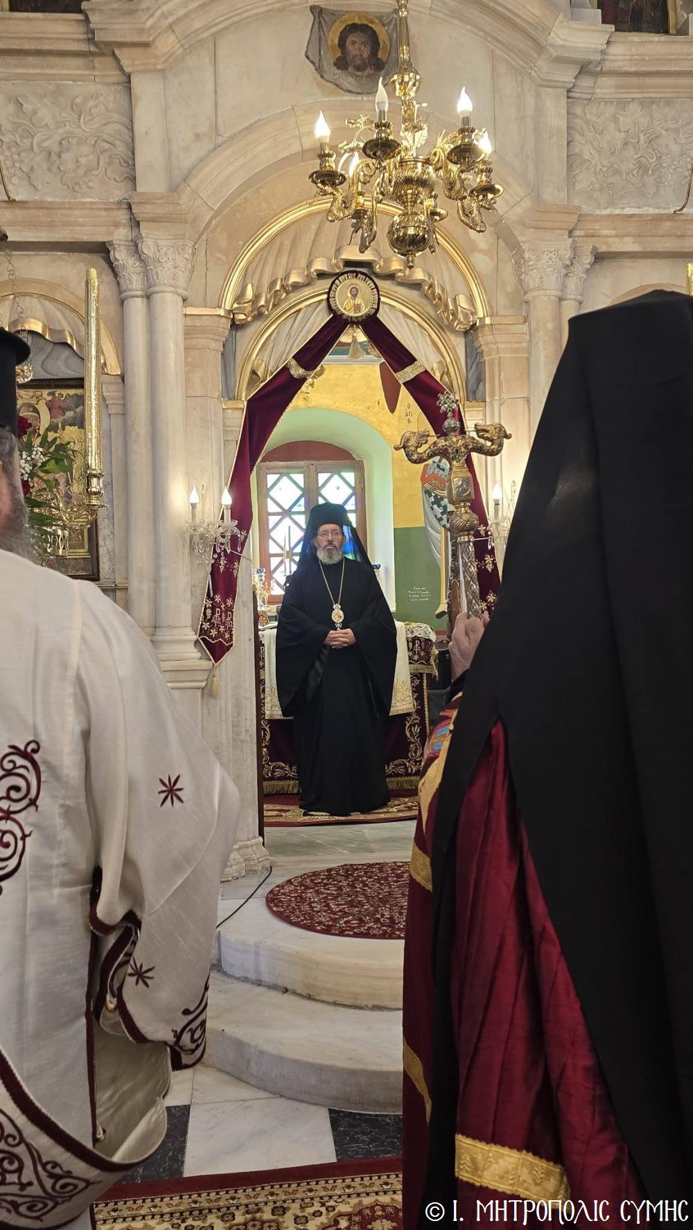 Ο ΣΕΒ. ΜΗΤΡΟΠΟΛΙΤΗΣ ΜΑΣ κ. ΧΡΥΣΟΣΤΟΜΟΣ ΛΕΙΤΟΥΡΓΟΣ ΤΗΝ Β΄ ΚΥΡΙΑΚΗ ΤΟΥ ...